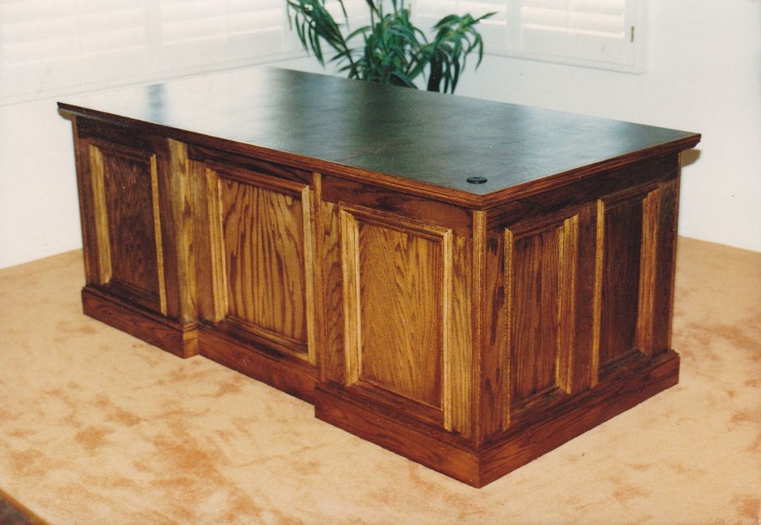 Custom Executive Desk & Custom Executive Office Furniture | Maker ...